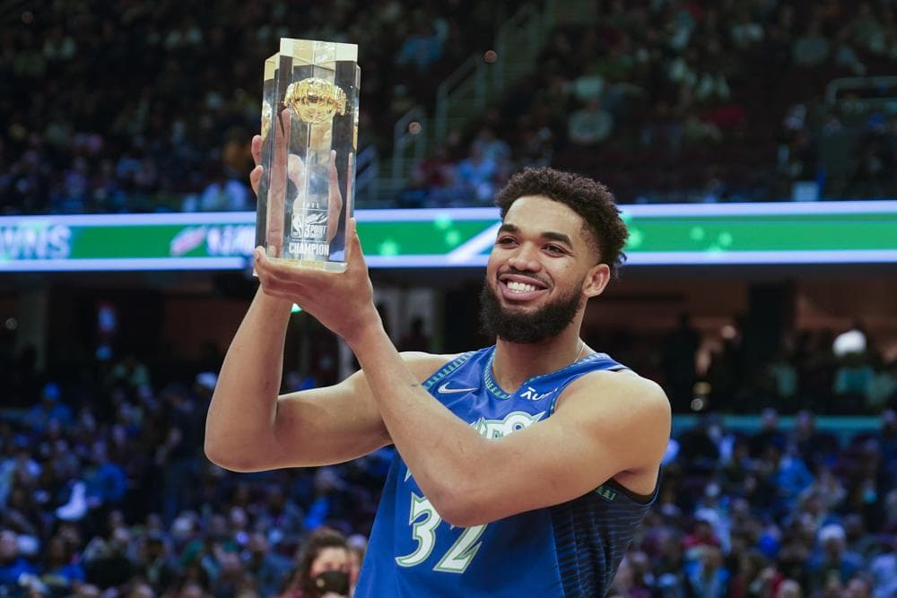 Karl-Anthony Towns and Jordyn Woods are officially engaged! - TheGrio