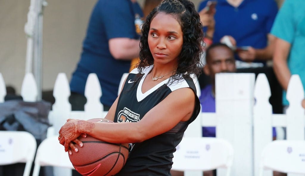 Singer Chilli’s response to young girl claiming to look like her raises ...