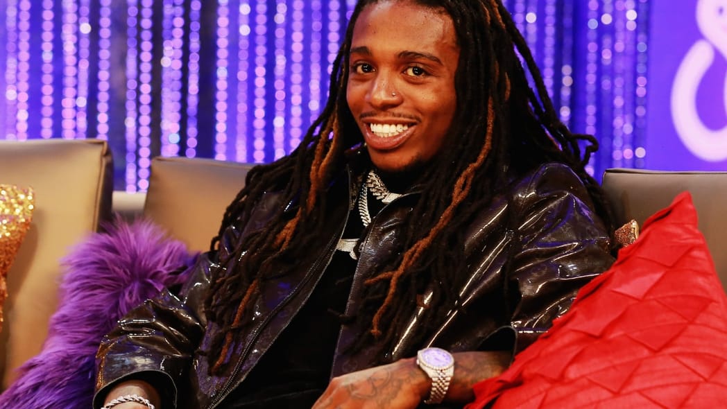 Singer Jacquees makes it rain on his momma on her wedding day