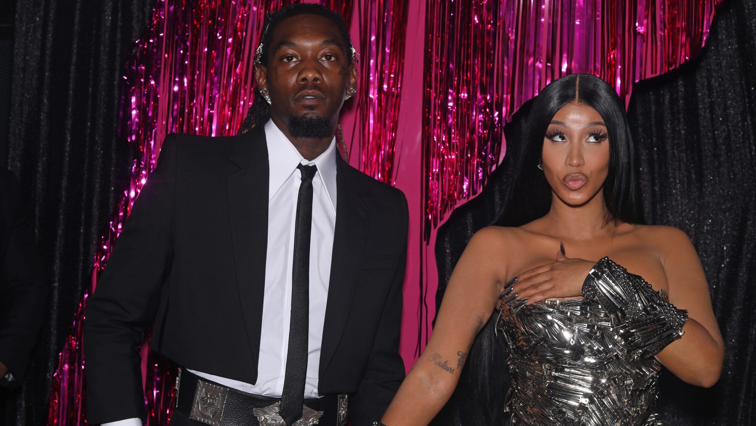 Cardi B files for divorce from Offset and announces third pregnancy ...