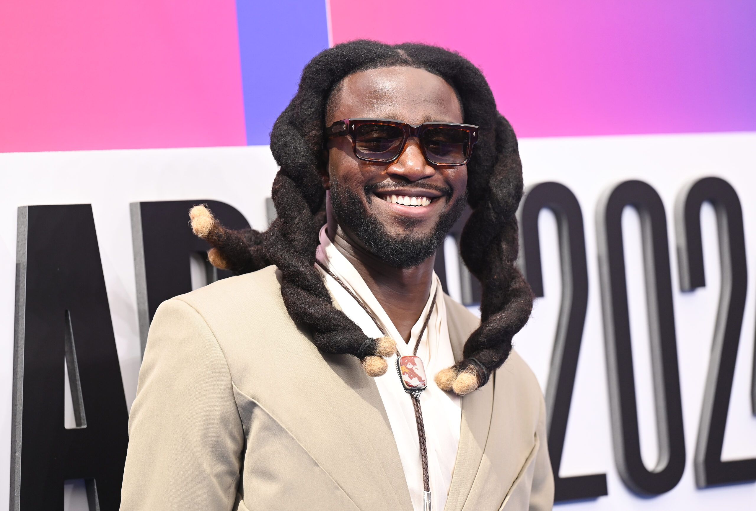 Shaboozey makes history with No. 1 song ‘A Bar Song (Tipsy)’ - TheGrio