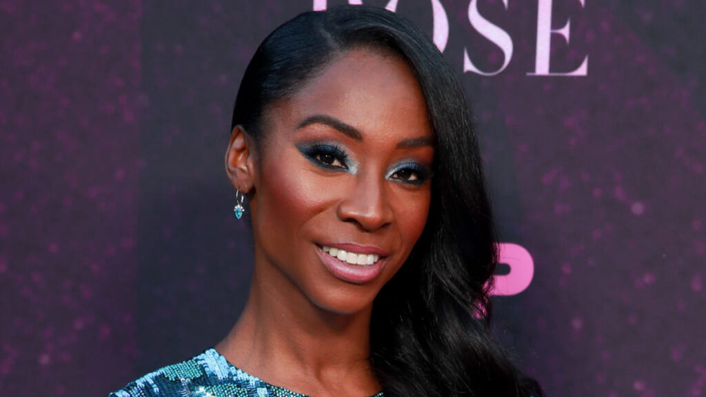 Trans actress Angelica Ross shares how Oprah helped her mother accept ...