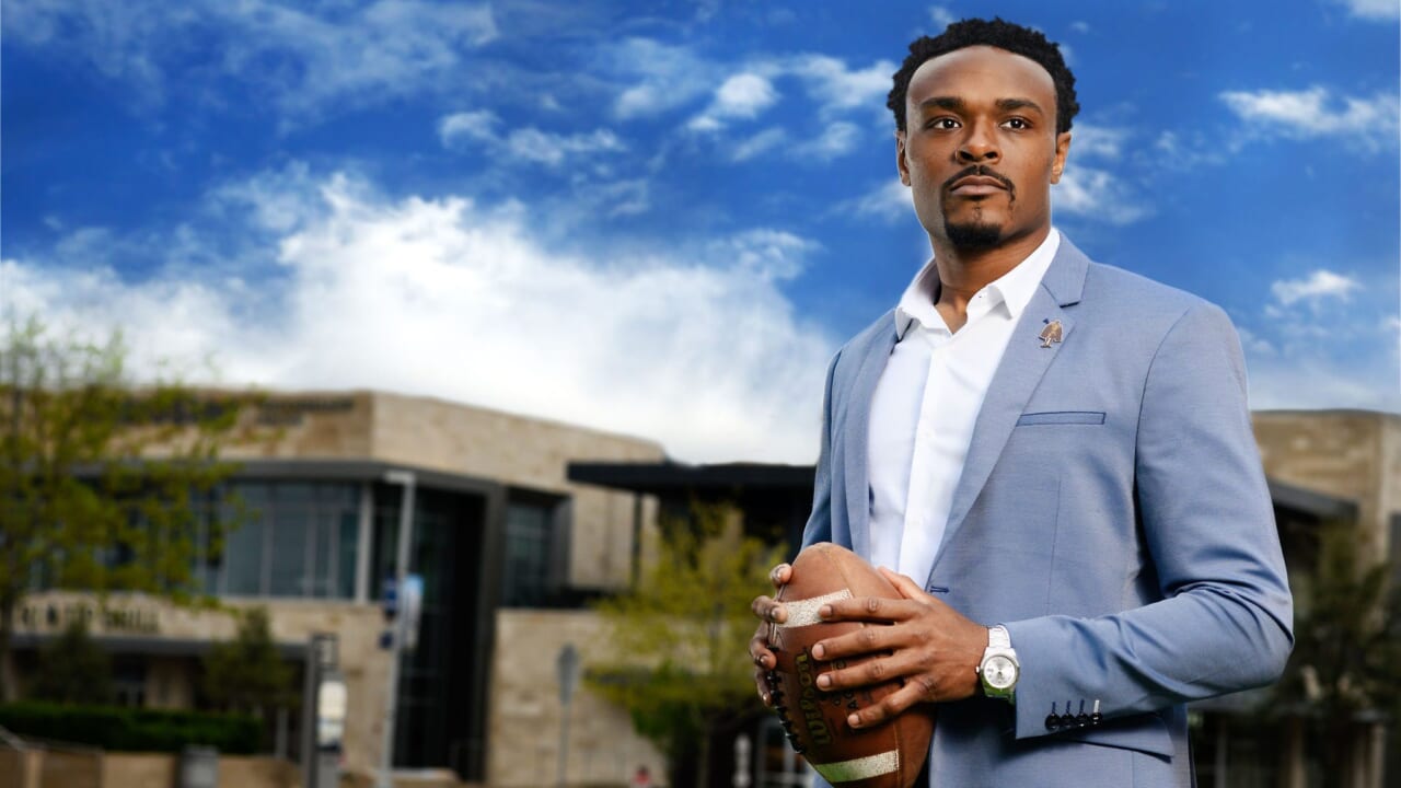 NFL's Brandon Carr tackles youth literacy with virtual reading series