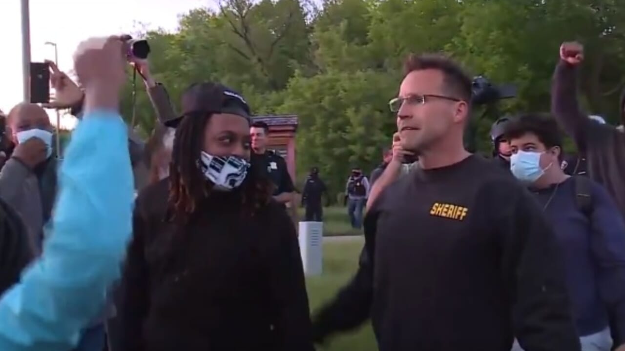 Sheriff joins George Floyd protest in Flint: ‘We want to be with y'all ...