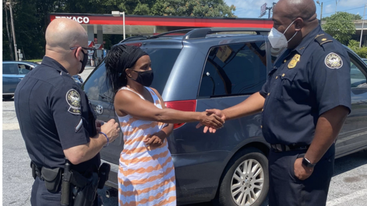 Tyler Perry gifts 1,000 Kroger gift cards to Atlanta residents