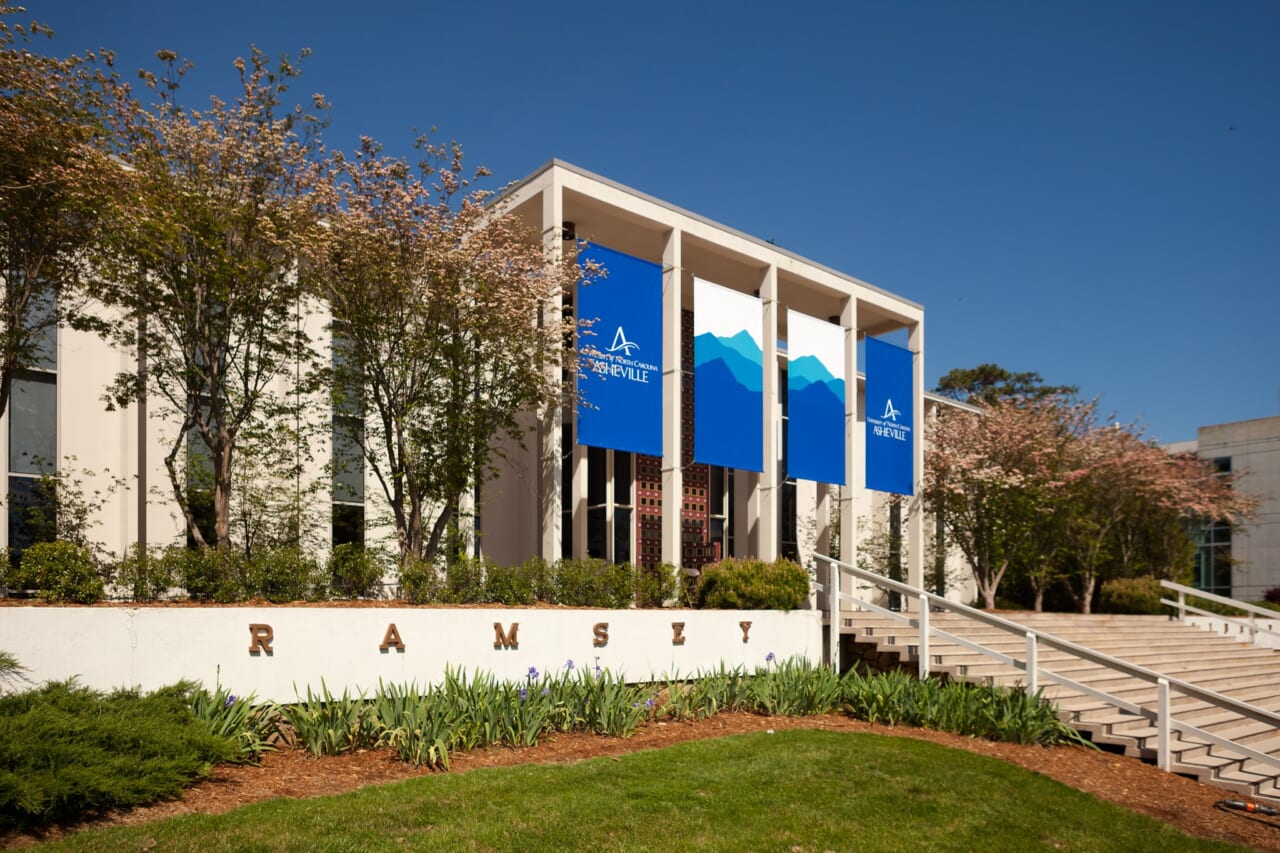 Threat over BLM mural moves UNC campus to issue emergency order