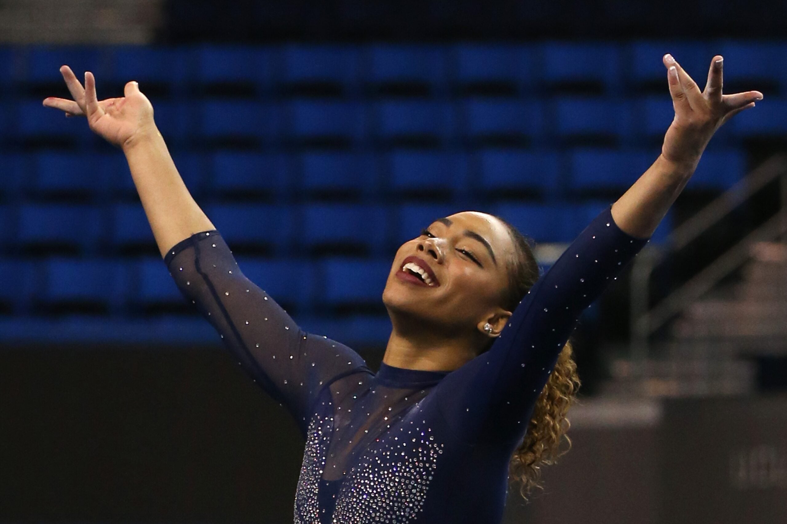 UCLA gymnast Margzetta Frazier performs Janet Jackson routine in viral ...