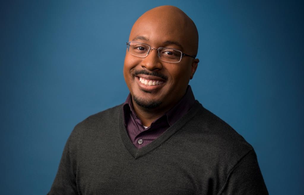 Black meteorologists at The Weather Channel on breaking TV mold for a ...