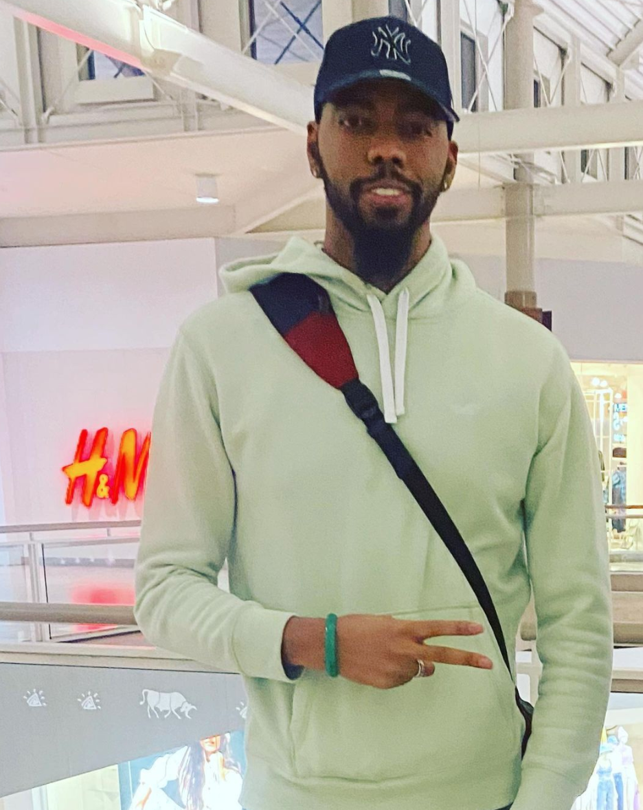 Travel YouTuber Moses McCormick dies at 39 - TheGrio