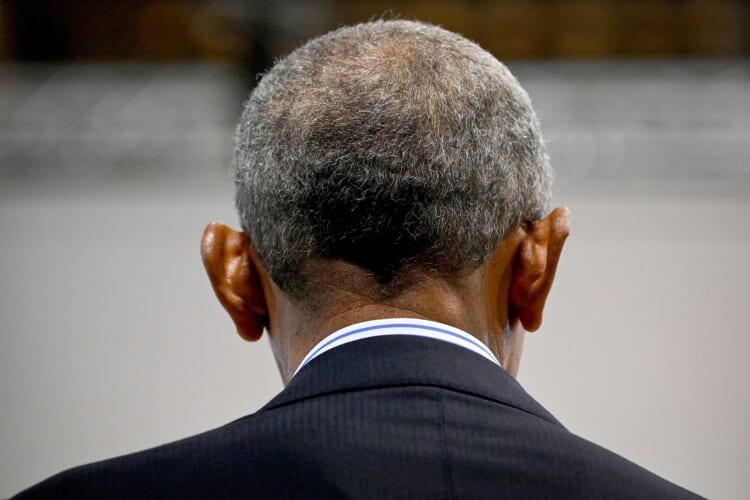 Barack Obama reunites with boy from viral 'Hair Like Mine' photo