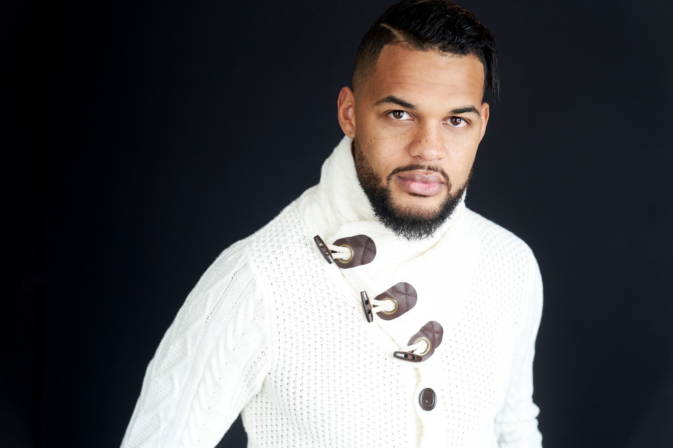 Aliu lands book deal on how he confronted racism in hockey - TheGrio