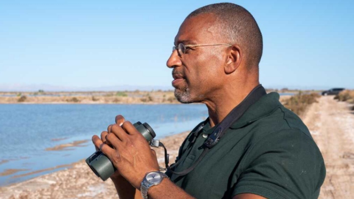 Central Park birdwatcher Christian Cooper lands National Geographic ...
