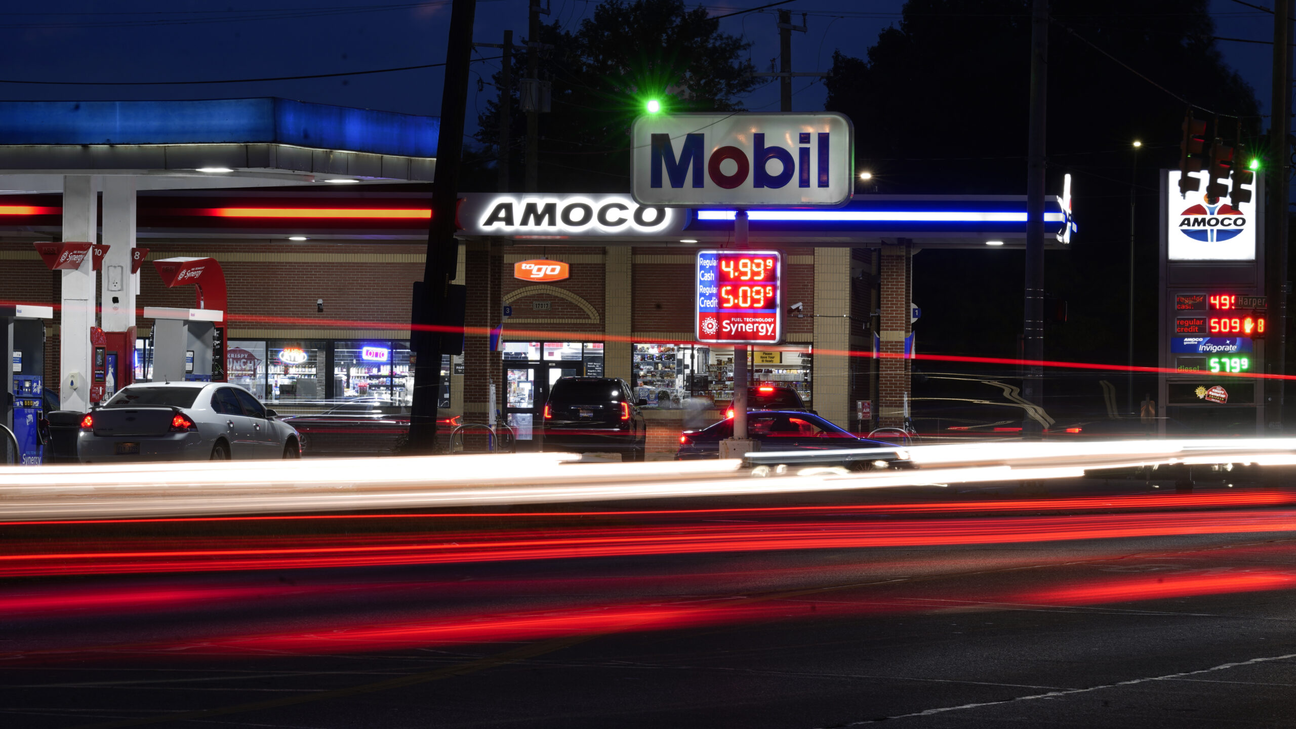 Higher gas prices hurt pockets, make small dent in carbon emissions ...