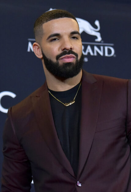 Drake delivers nostalgia, teases new music at Apollo show - TheGrio