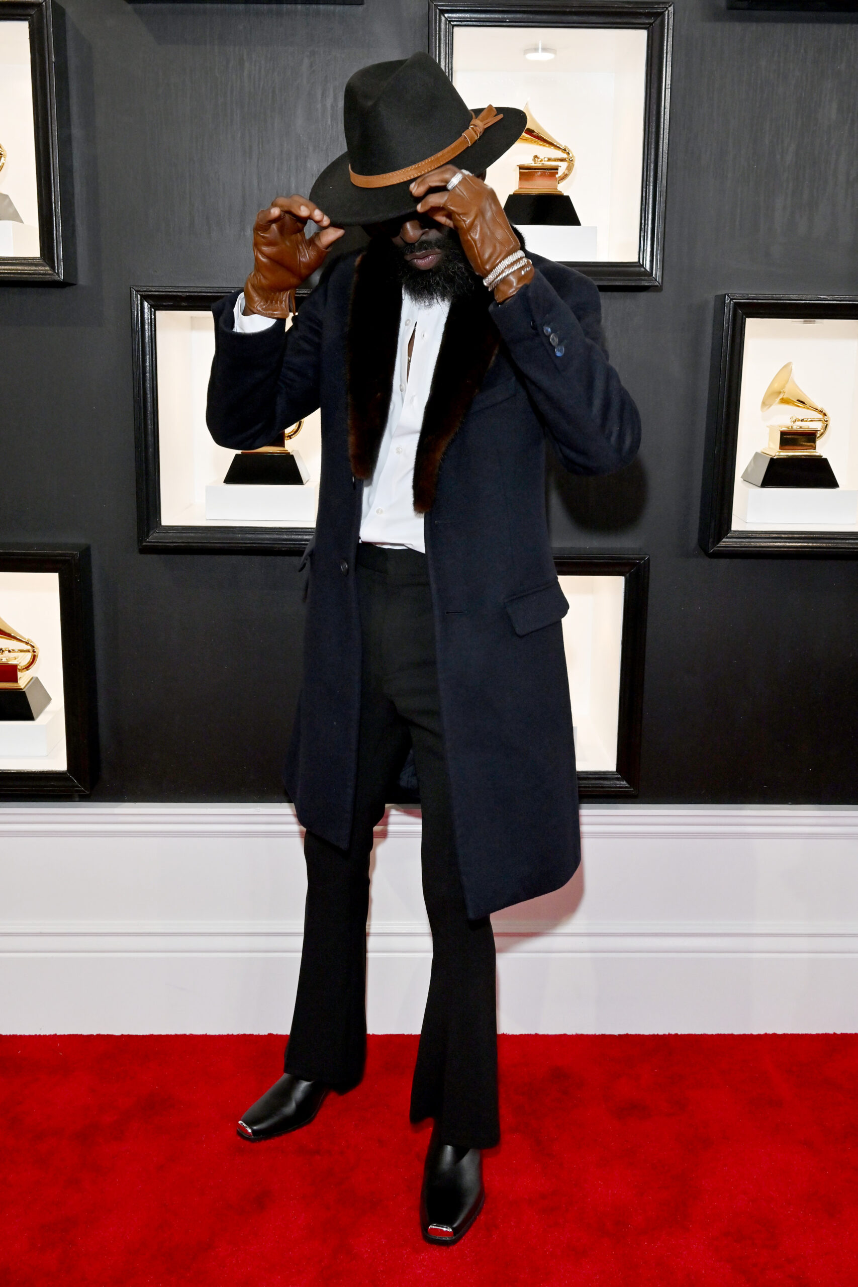 What looks set the tone on the 65th Grammys red carpet? - TheGrio