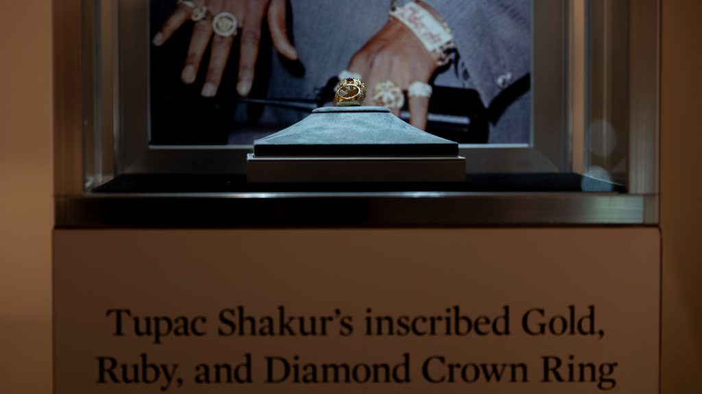 Tupac’s custom ring sells for $1 million at auction, making hip-hop history - TheGrio