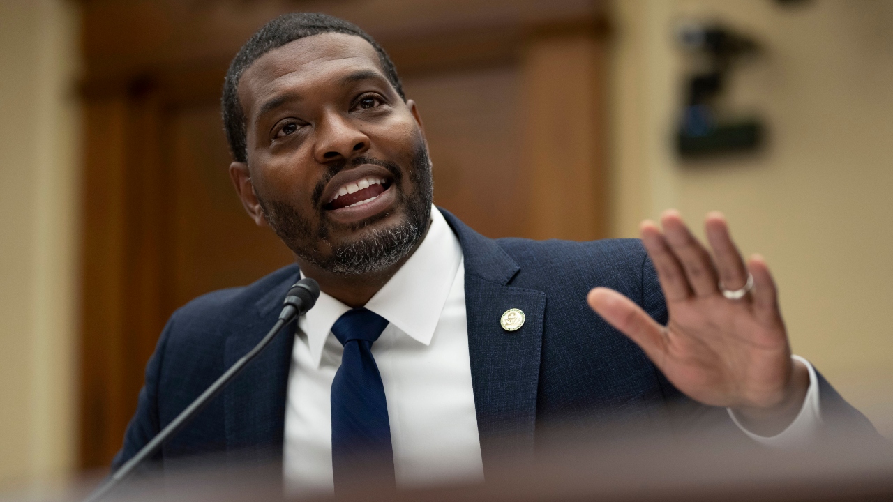 EPA offers $2B to clean up pollution, develop clean energy in poor and ...