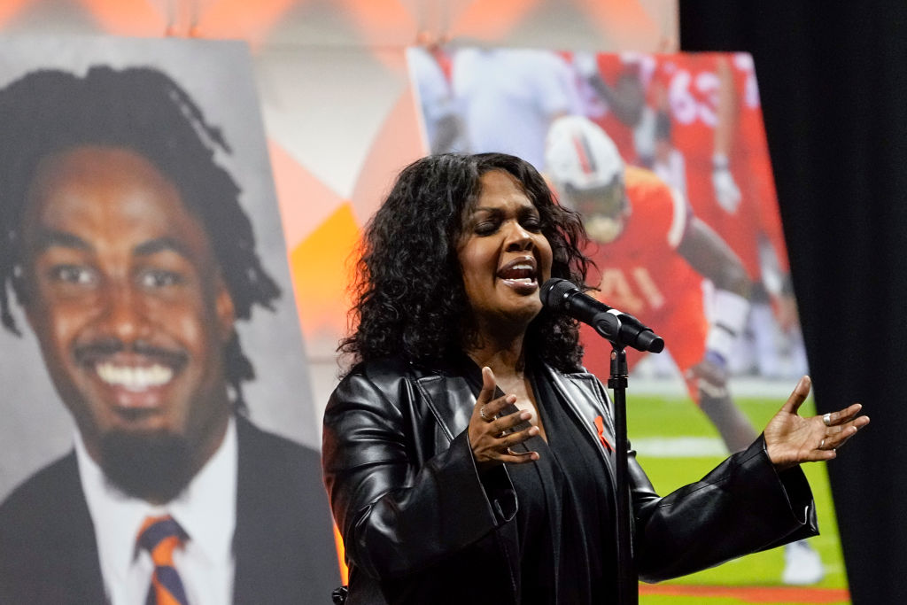 The 25 most incredible Black singers of all time - TheGrio