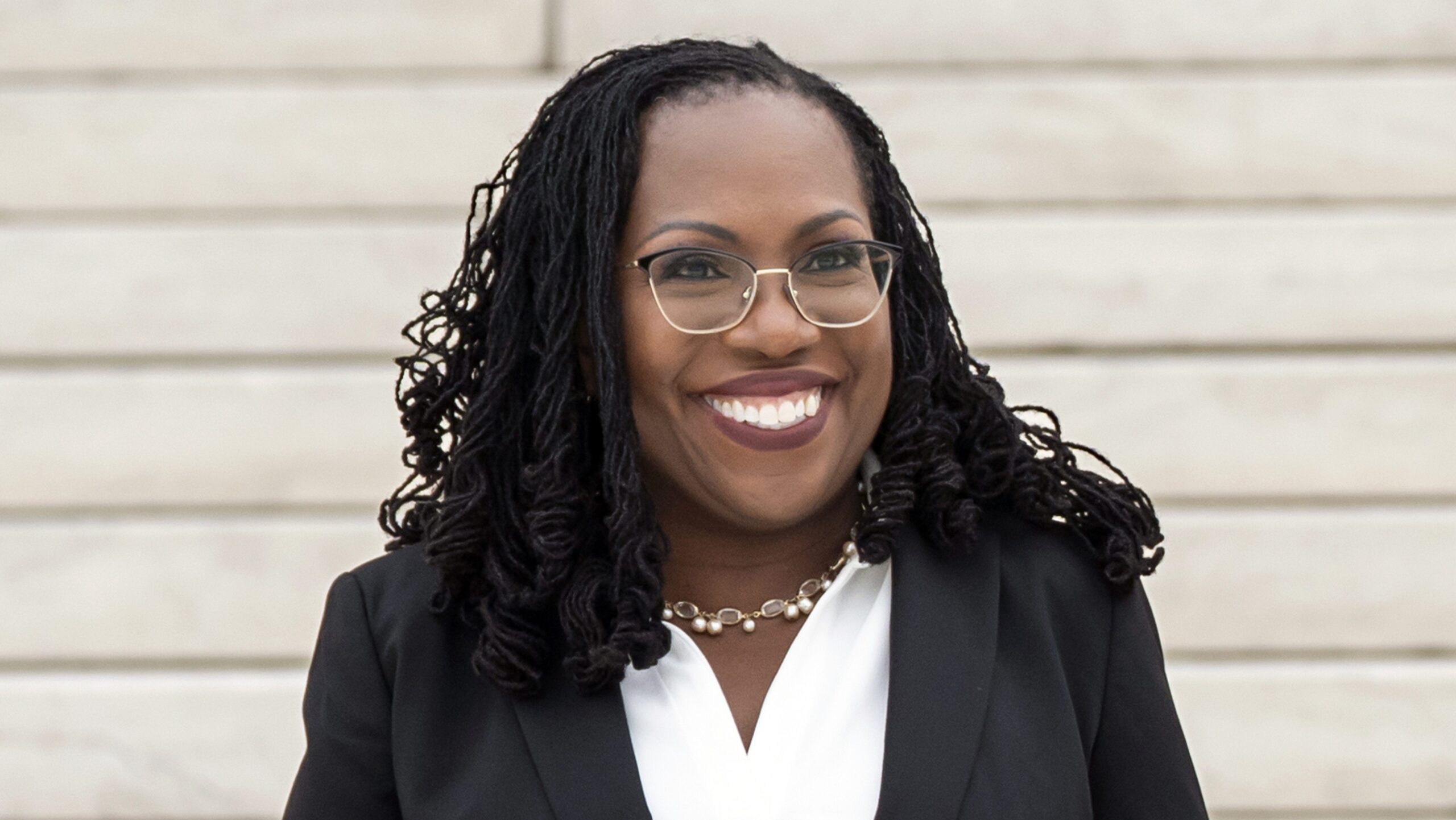 Justice Ketanji Brown Jackson discusses new memoir, 'Lovely One,' at ...
