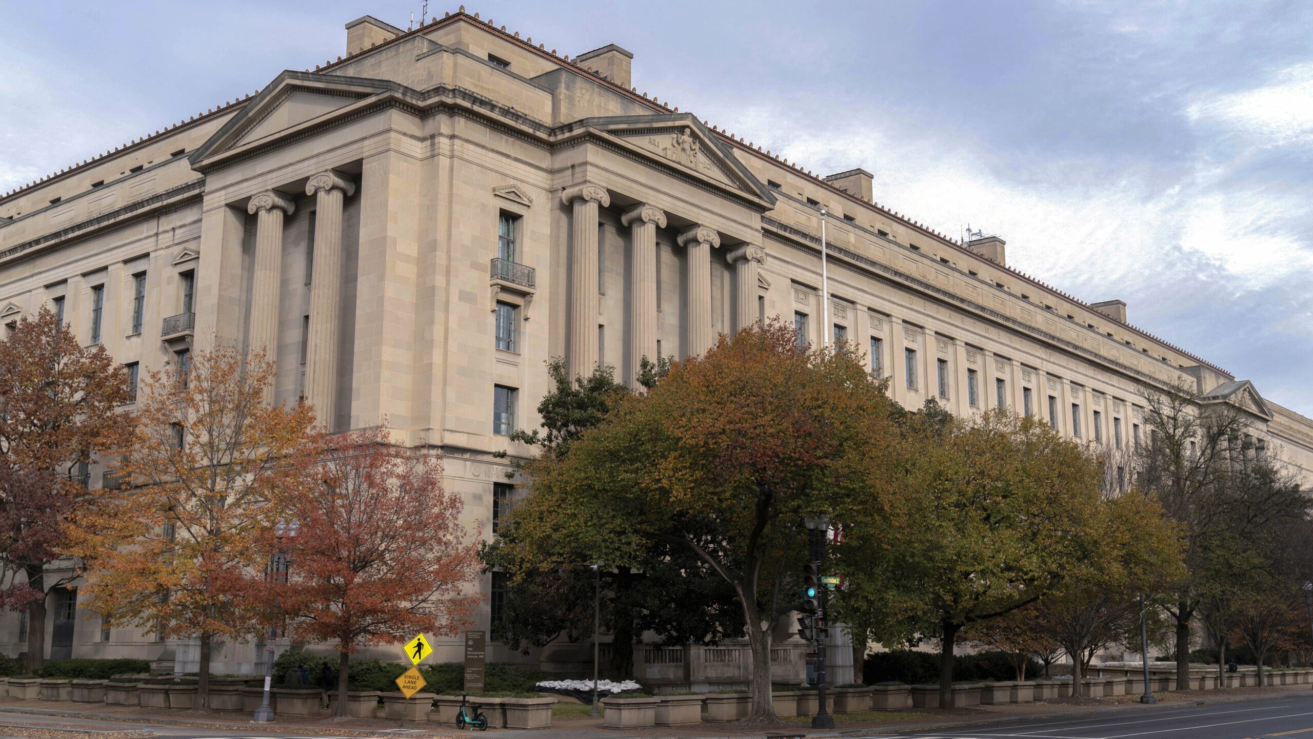 US Justice Department accuses six major landlords of scheming to keep ...